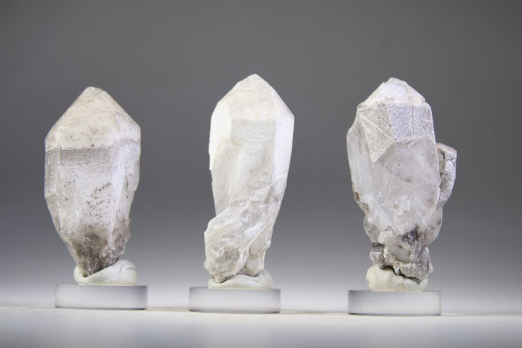 Kaolinietkwarts met Lithium uit Augusto de Lima, Brazilië - Lichtpuntje ...