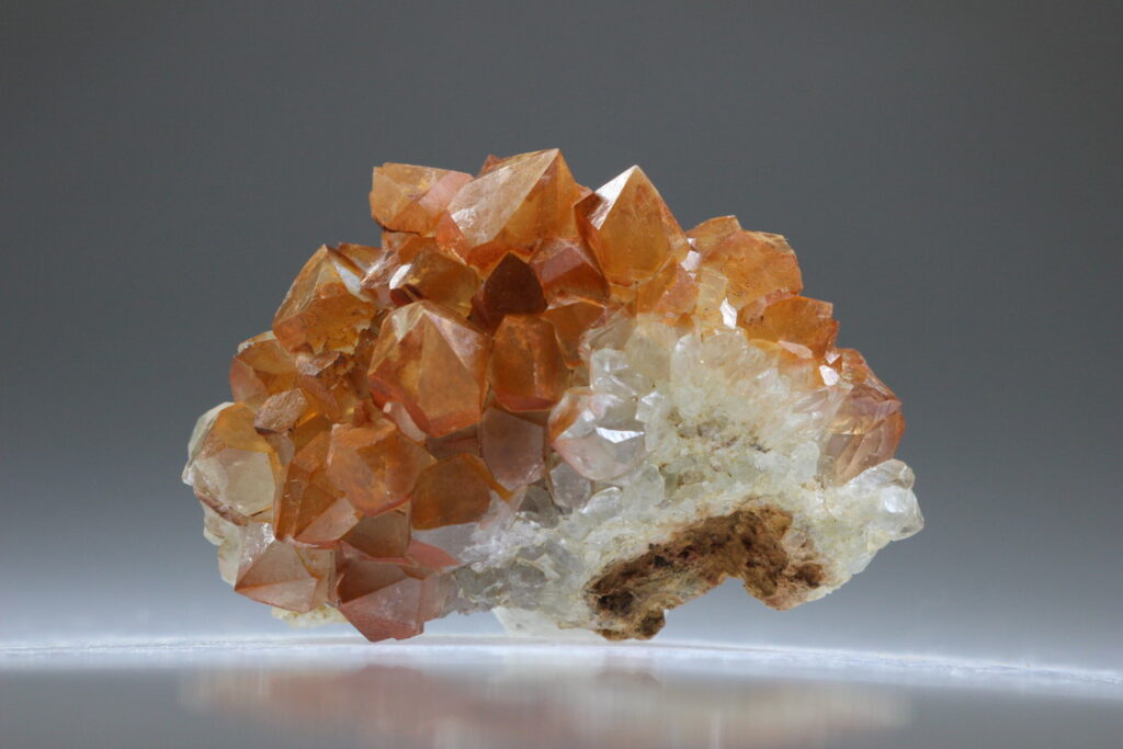 Oranje Kwarts (Tangerine, Papaja) (Uitverkocht) - Lichtpuntje Kristallen
