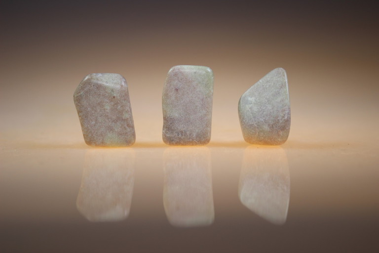 Steatiet Zeepsteen of Speksteen - Lichtpuntje Kristallen